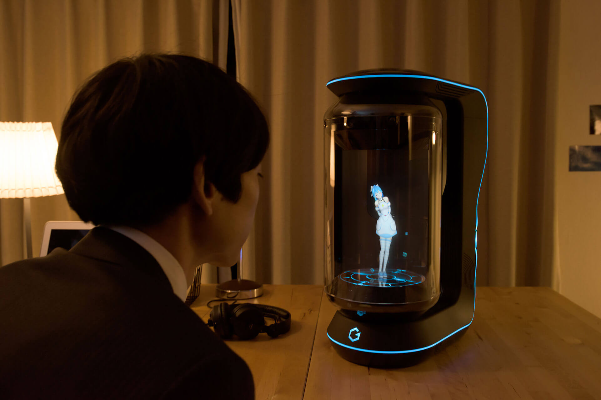 『ニコニコ超会議2018』で2次元キャラとAR撮影会！？Gateboxブース編